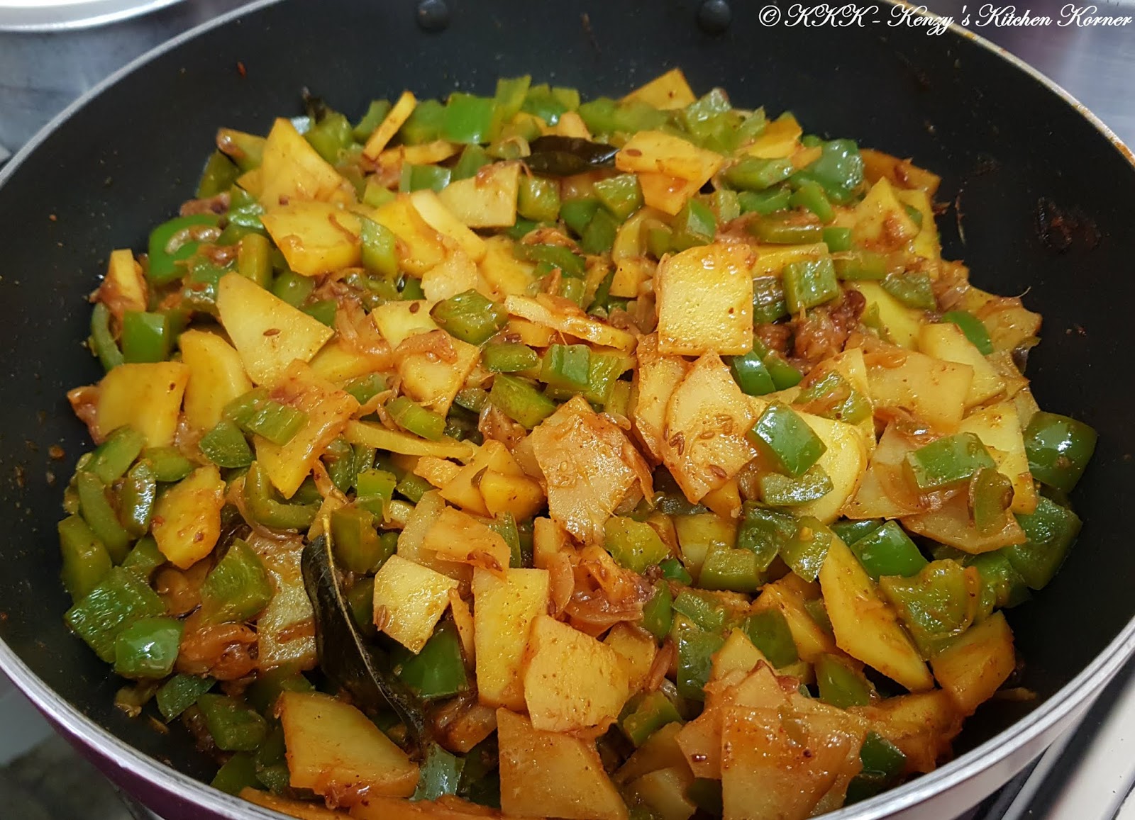 Kenzy's Kitchen Korner... : Capsicum Papeto (Capsicum Potato)
