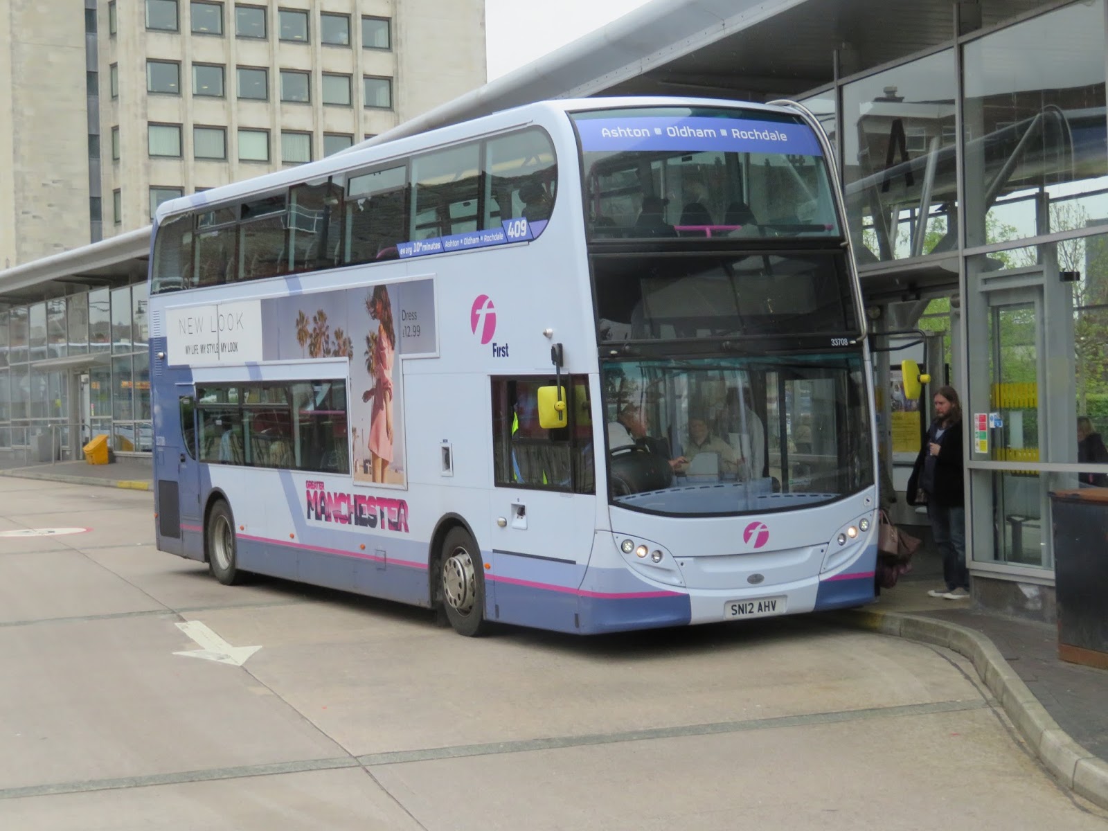 North West Bus Cam: Oldham Bus Station