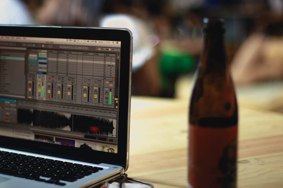 PURVEYR: WHOAREMARO hosts 3rd Figure Drawing Event, The Lifedrawing Setup 3