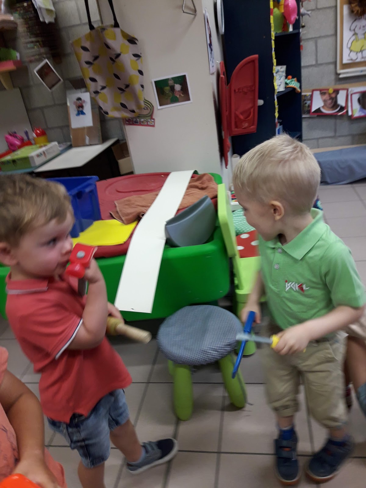 Welkom in de visjesklas: Muziek maken met zagen en hamers:kling klang ...