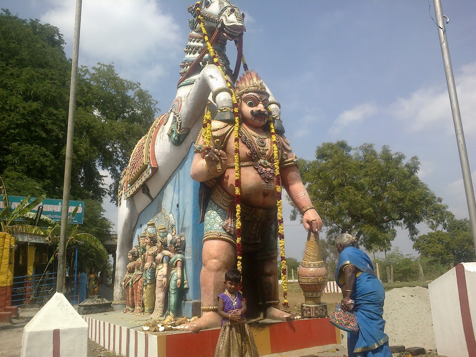 musundapatti suravali amman: velangudi karuppasamy temple