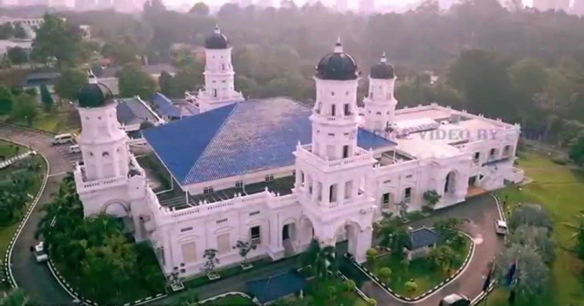 Beauty of Sultan Abu Bakar State Mosque