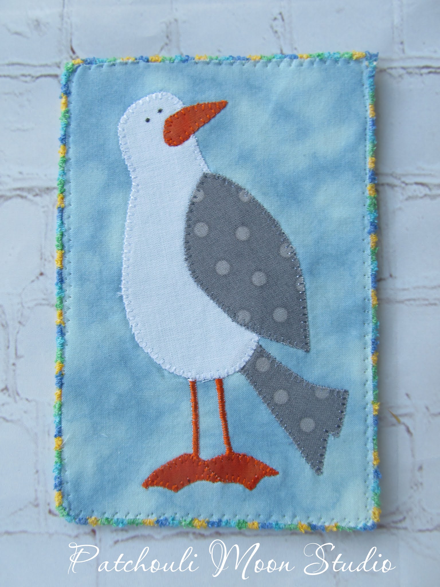 Patchouli Moon Studio: 23 Applique Fabric Postcards