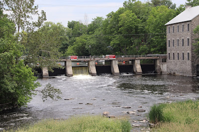 Memorials in Ottawa: Manotick Dam