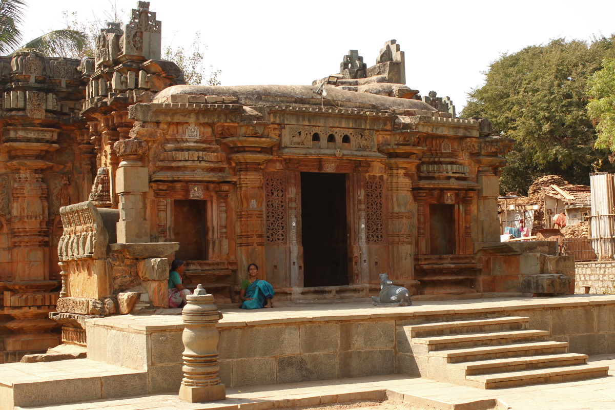 Journeys across Karnataka: Chandramouleshwara Devastana revisited - 1