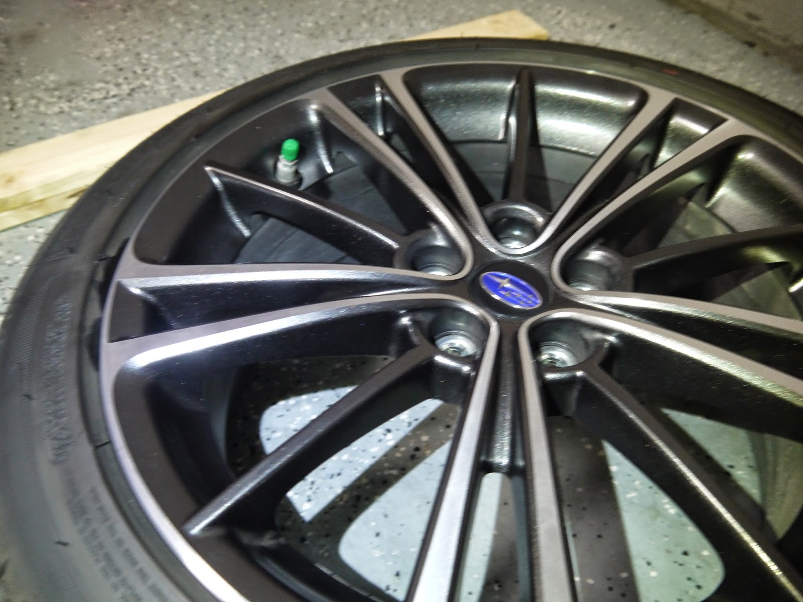 Premium Shine Detailing: Full Wheel Detail + Plasti-Dip