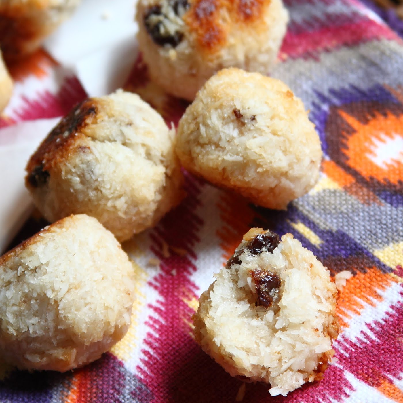 ShowFood Chef: Easy Cherry Coconut Macaroons - Simple Saturday