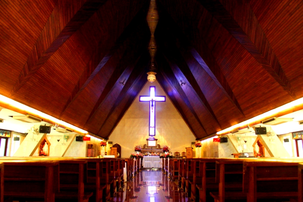 Fotografi Gereja Katolik di Indonesia: Gereja Katolik St. Yohanes ...