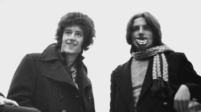 Brian May a lavoro in studio con Tim Staffell - Queen Forever Blog