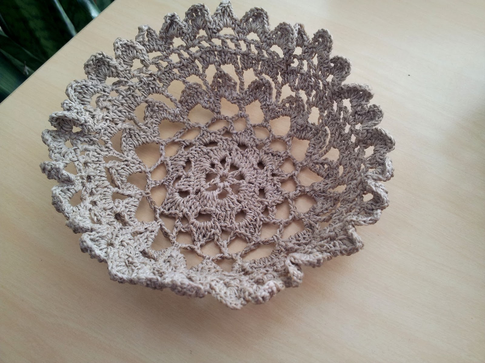 GAG õpilastööd: 6.klasside heegeldatud linikud, millest said kausid!