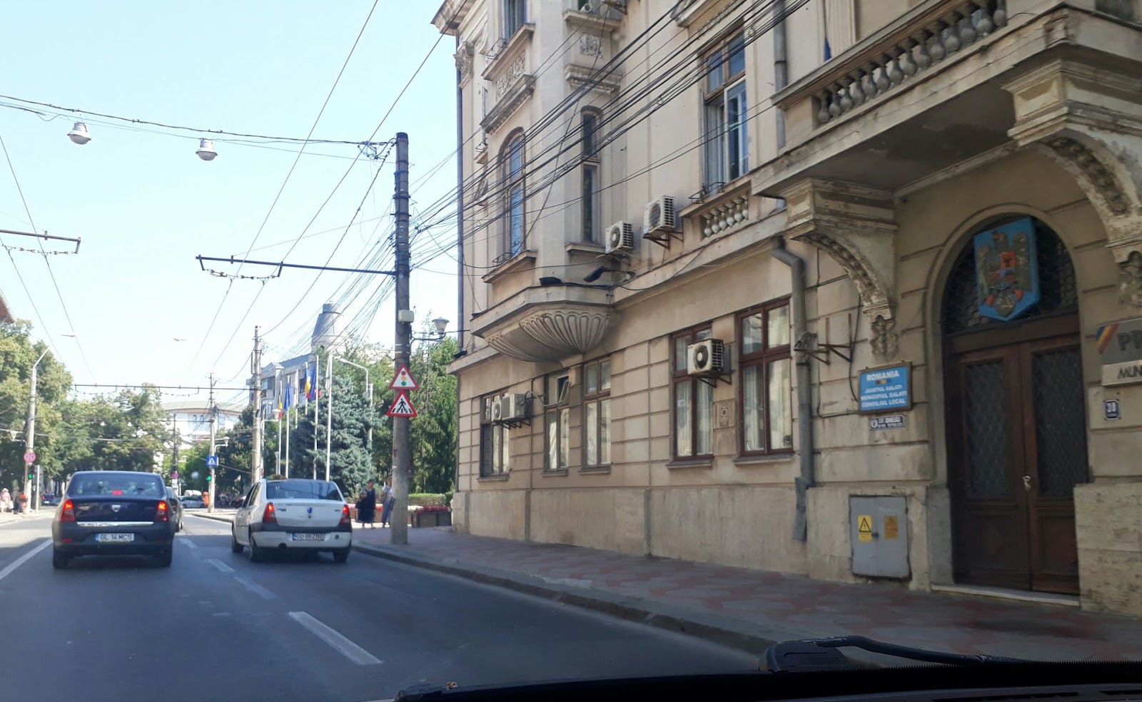 Dejavu cu BORDURI VOPSITE. Se întâmplă în Galați - DETALII DEPIXELATE