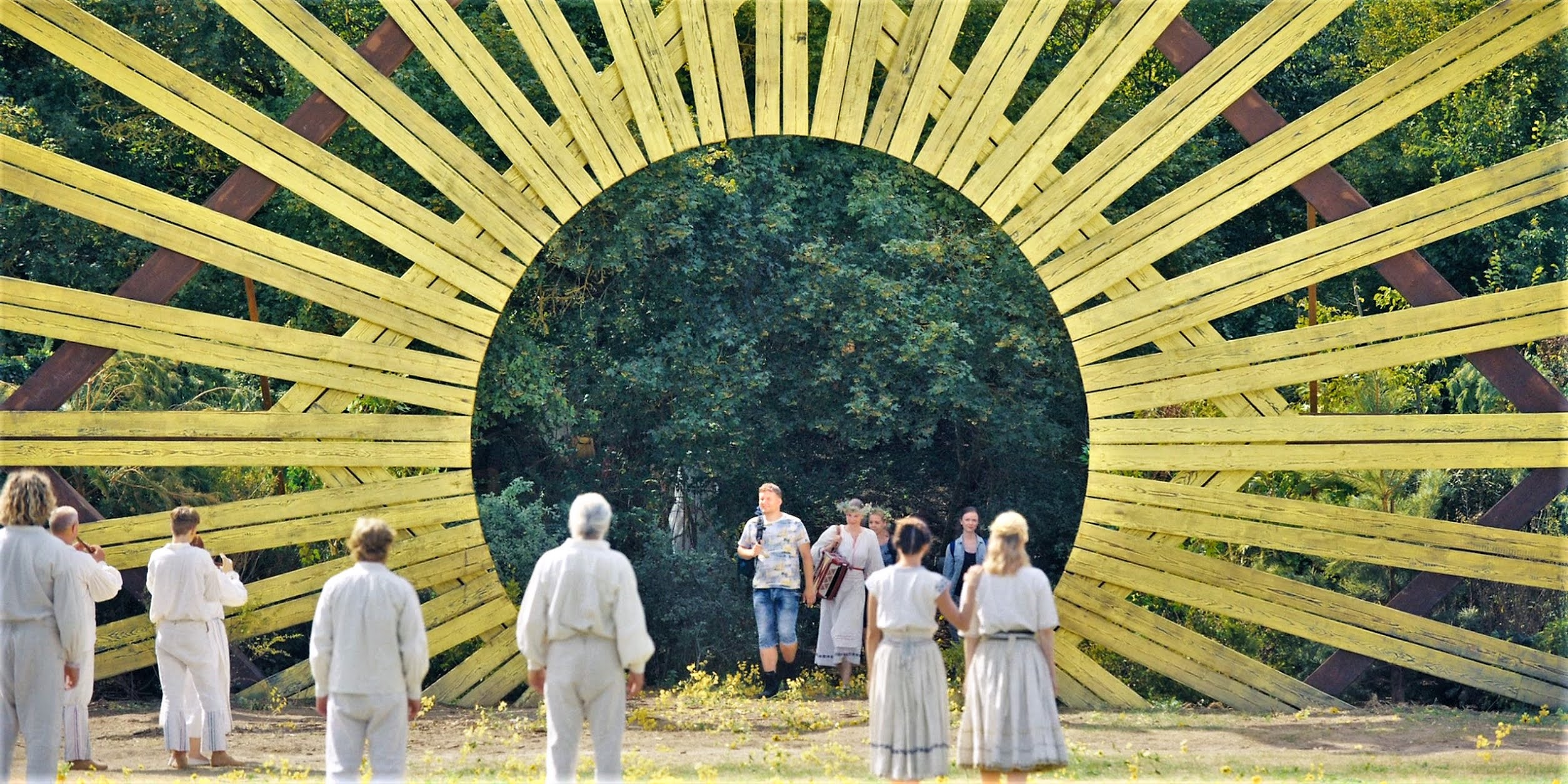 DREAMS ARE WHAT LE CINEMA IS FOR...: MIDSOMMAR 2019