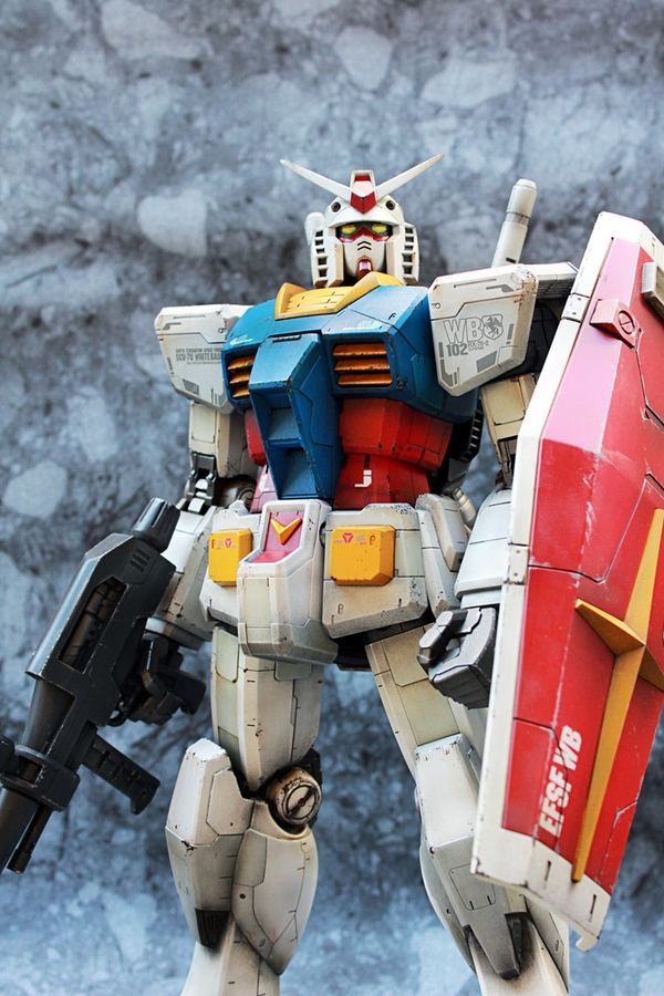 Custom Build: Mega Size 1/48 RX-78-2 Gundam + Weathering