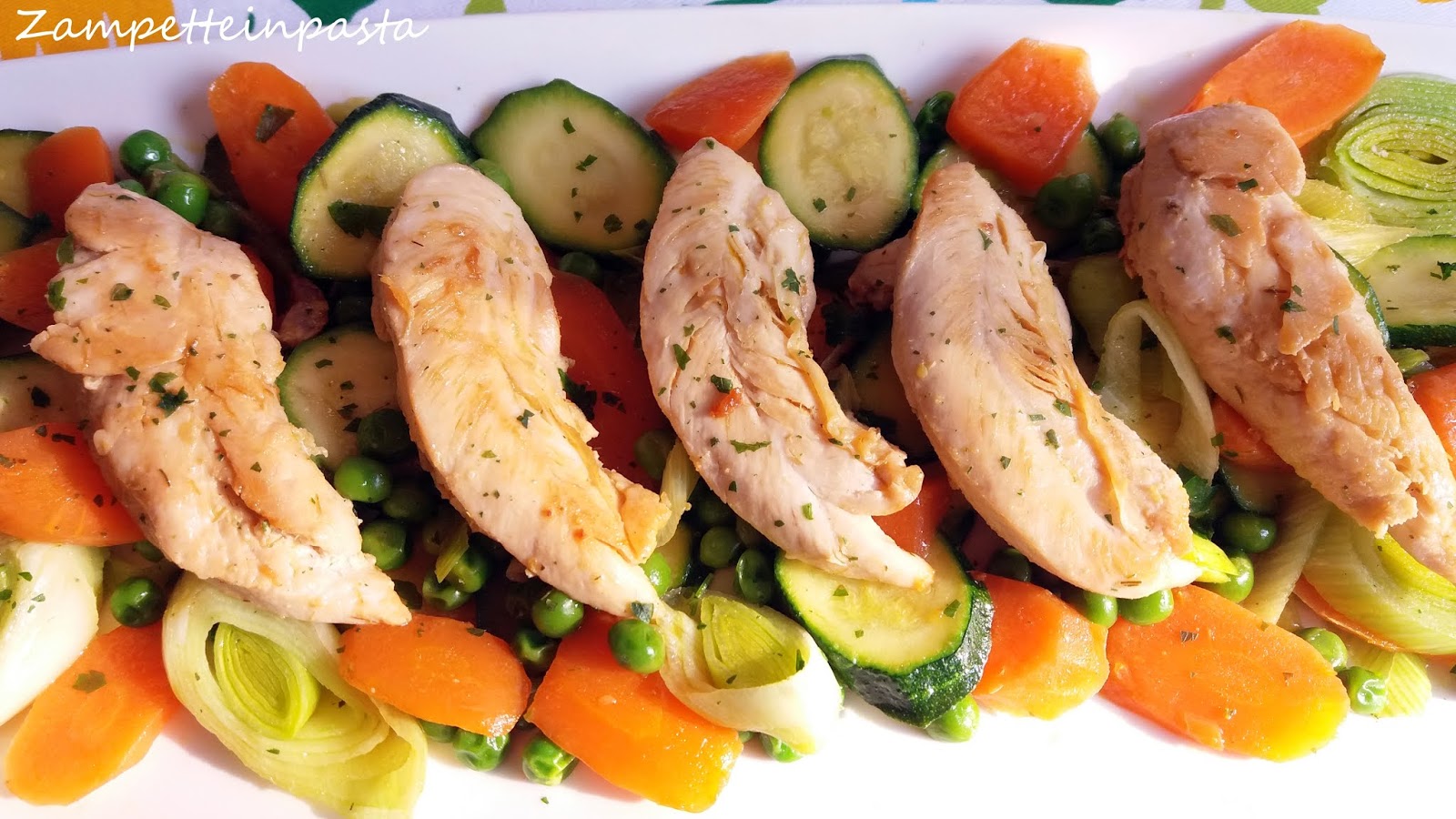 CONTROFILETTO DI POLLO CON VERDURE | ZAMPETTE IN PASTA