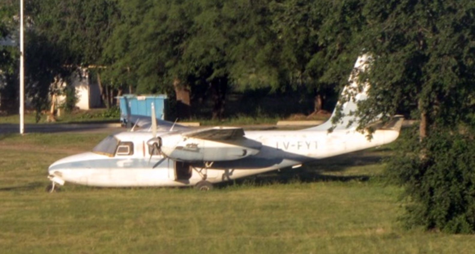 Historias Individuales: LV-FYT, Aero Commander 680 Super c/n 680-474-144