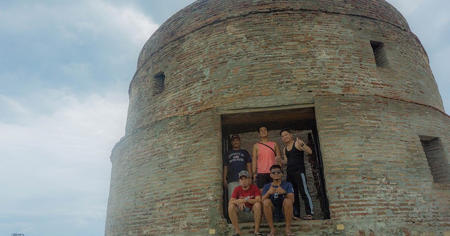 LA UNION | Luna's Baluarte Watchtower and Pebble Beach — Pinoy ...
