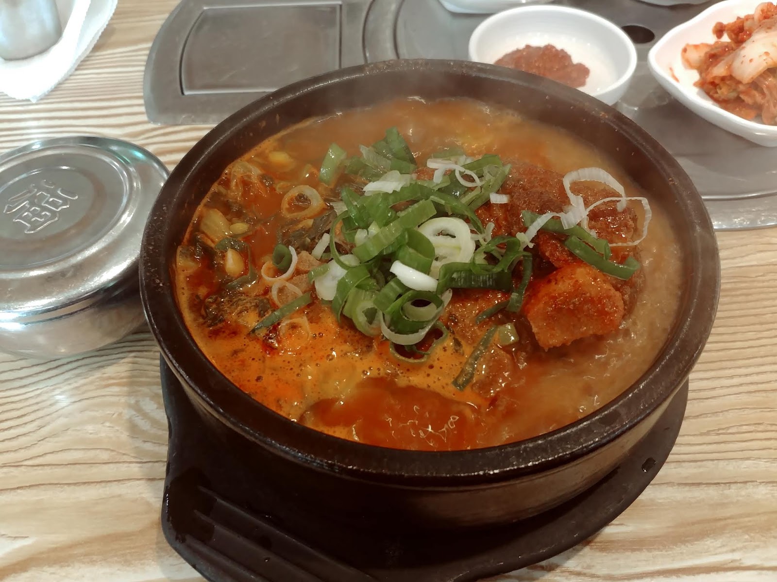 Ppyeo haejangguk is Pork Back-bone Stew in korea