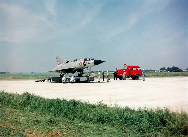 FDRA - Fuerza Aérea: VTOL: Dassault Mirage Balzac V