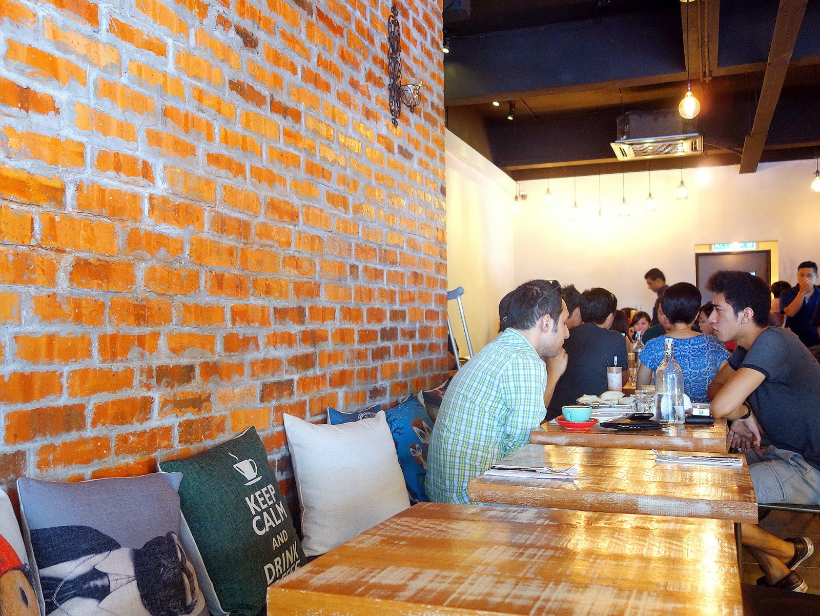 Eat Drink KL | Frisky Goat & Thursdvys @ Taman Tun Dr Ismail