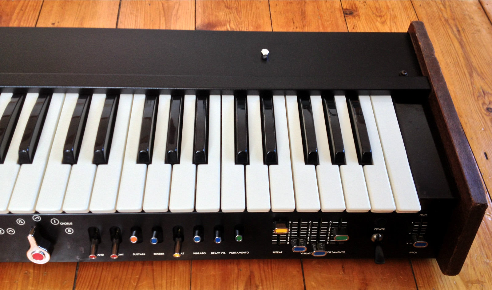 MATRIXSYNTH: KORG MINI 700S Analog Synthesizer + Flight Case