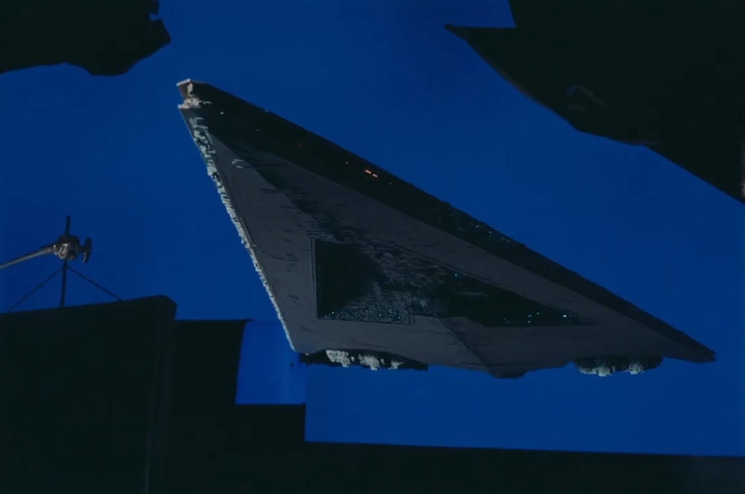 STAR WARS AFICIONADO WEBSITE: AN 'EMPIRE' AT 40: 'EXECUTOR' VS ASTEROIDS!