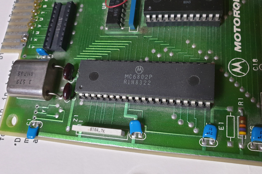 OH2DD: MEK6802D5E MicroComputer Evaluation Board - Assembler fiilistelyä