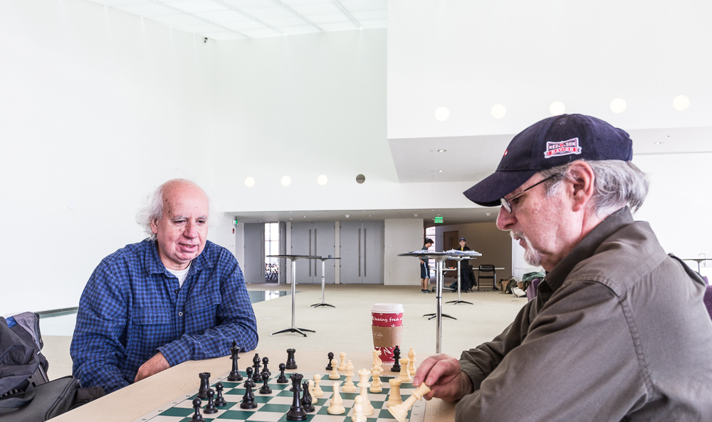 Boylston Chess Club Weblog: Cortizas photos of the MIT Winter Open