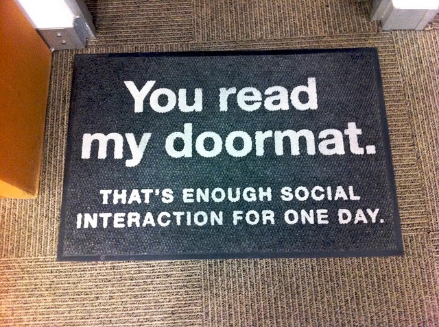 20 Mildly Amusing Door-mats ~ Kuriositas