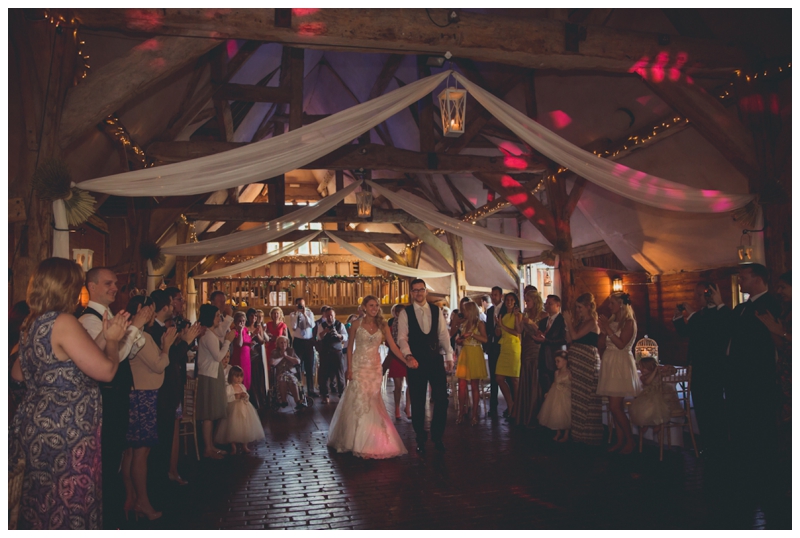 Real Pearl-Themed Glamorous Barn Wedding: The Reception Details