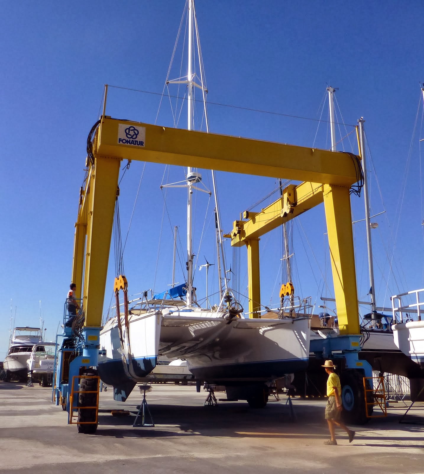 Magic, a Privilege 39' Catamaran, is SOLD: Exterior Features