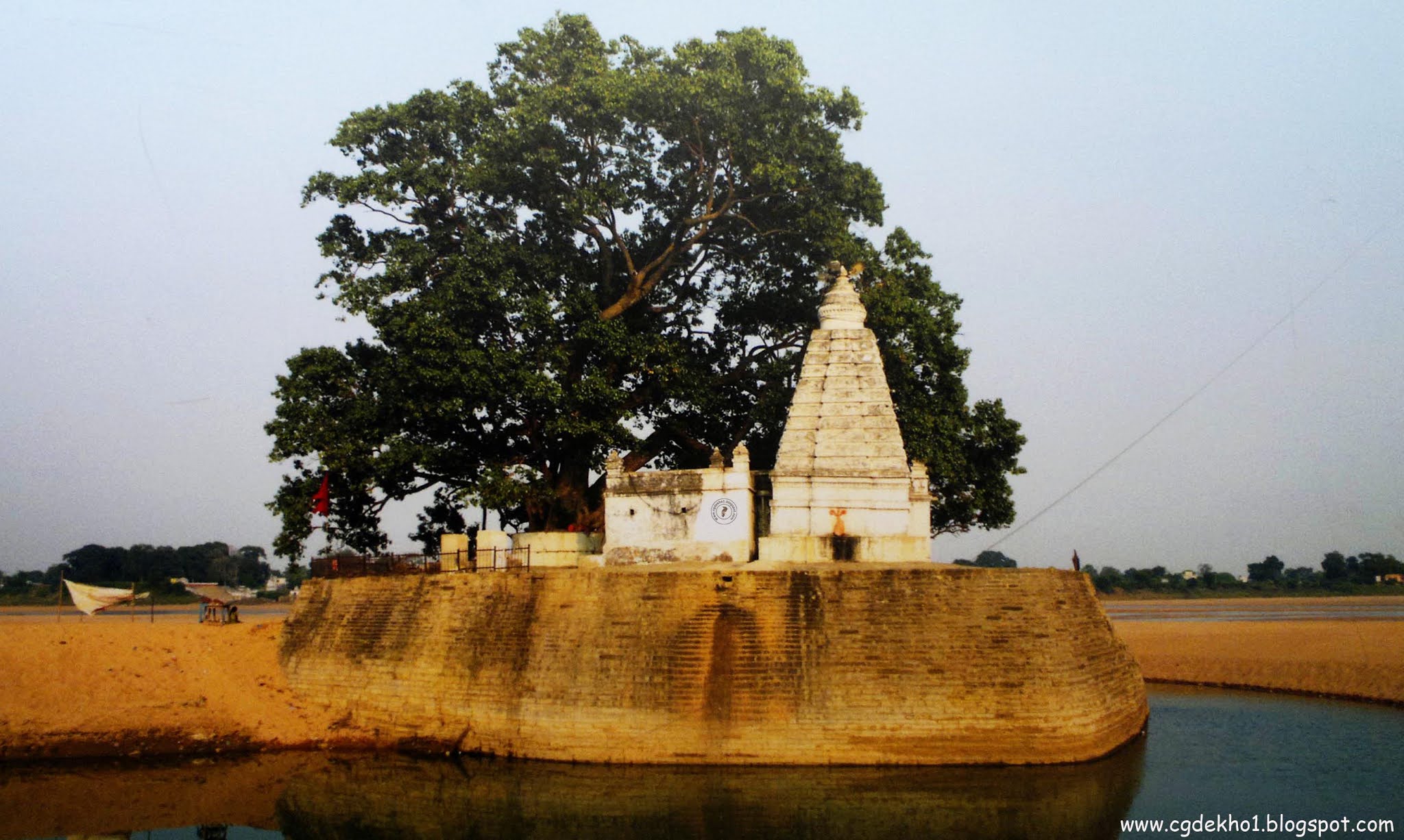 Kuleshwar Mahadev Temple Rajim ( कुलेश्वर महादेव मंदिर राजिम ...