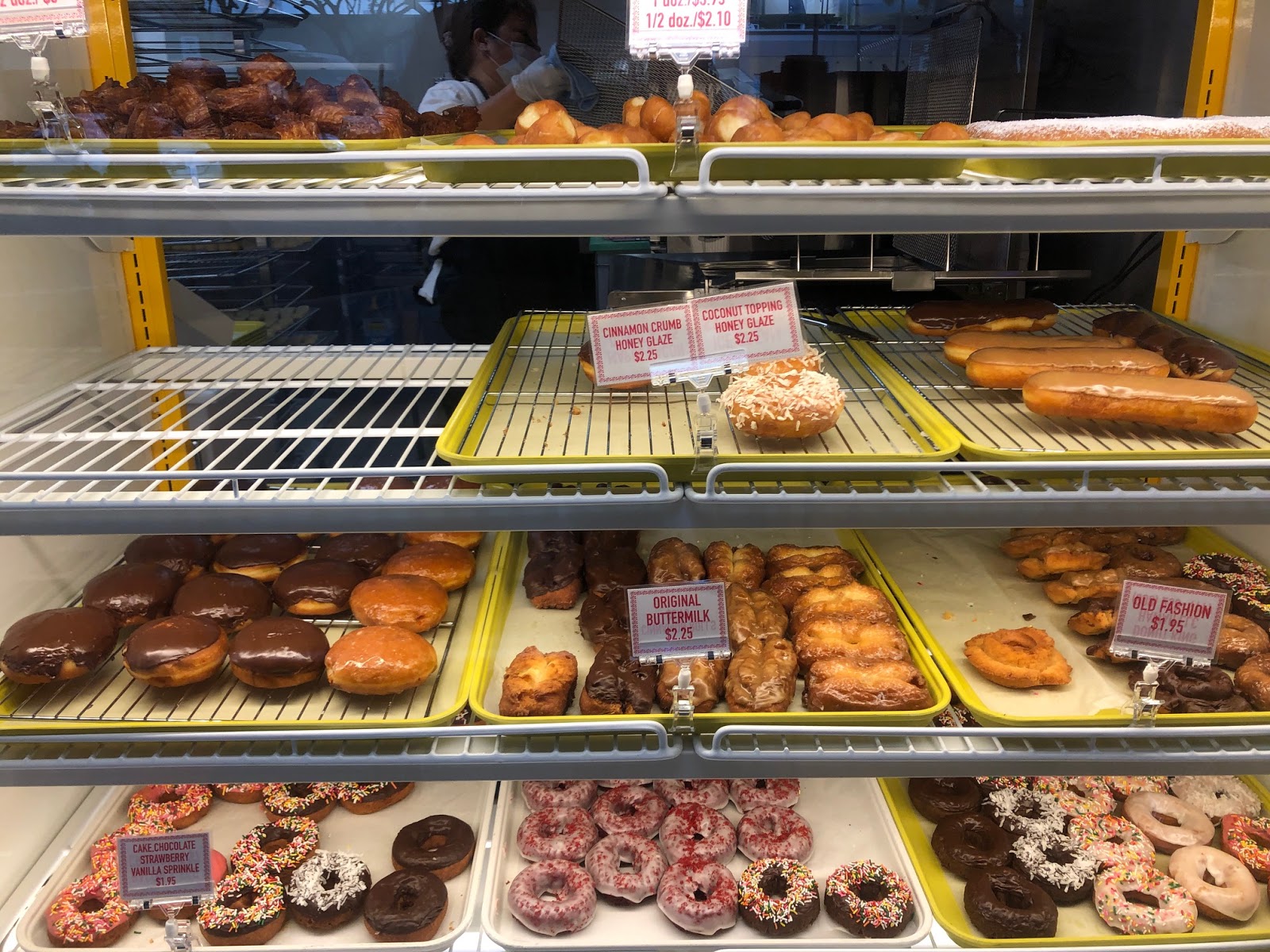 Hawaii Mom Blog: Donut King opens in Kailua
