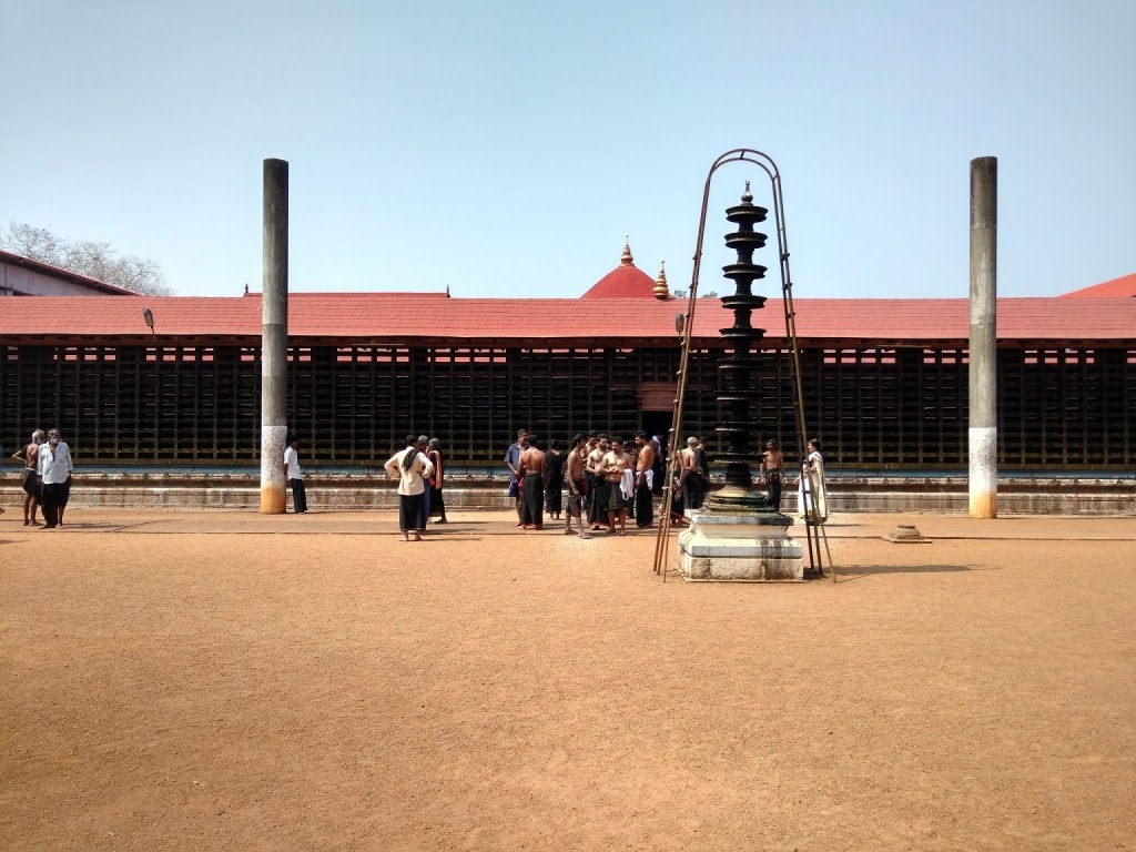 Hindu Temples of India: Ettumanoor Mahadeva Temple, Kottayam – The Temple