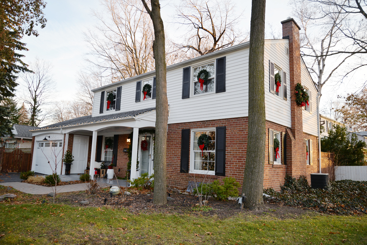 A Classic Christmas House - Rambling Renovators