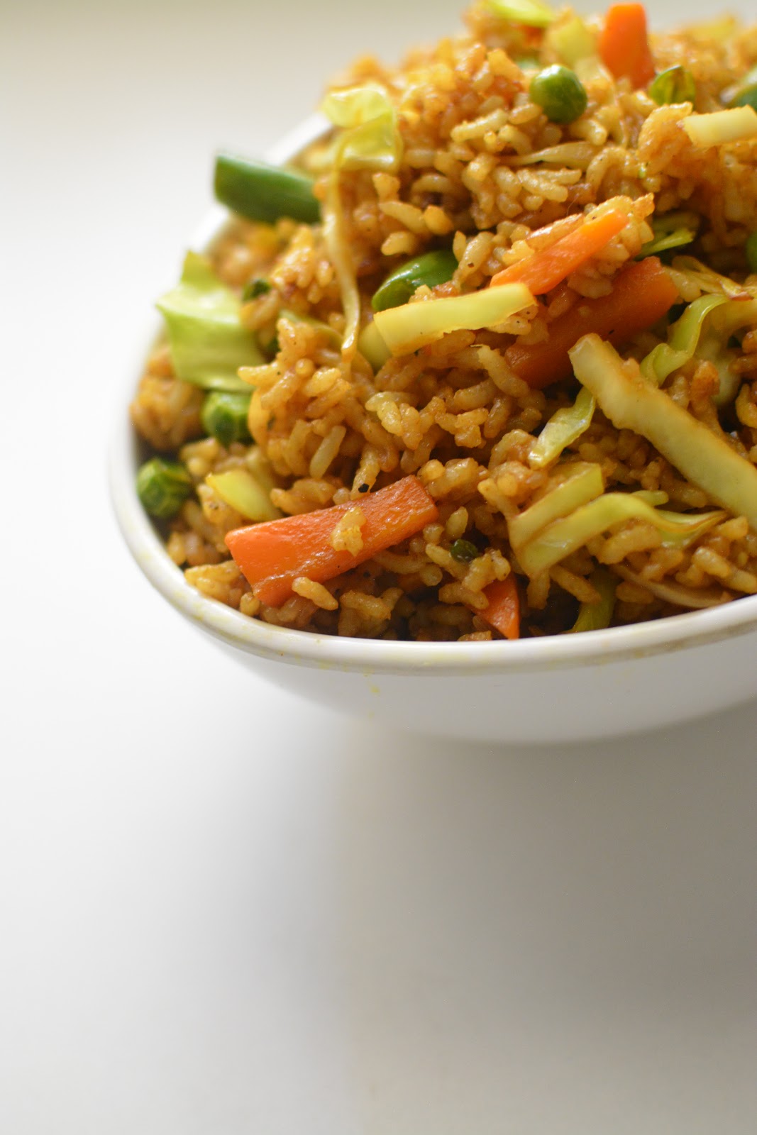 Video: Curry fried rice recipe - a fusion of Indian and Thai cuisine