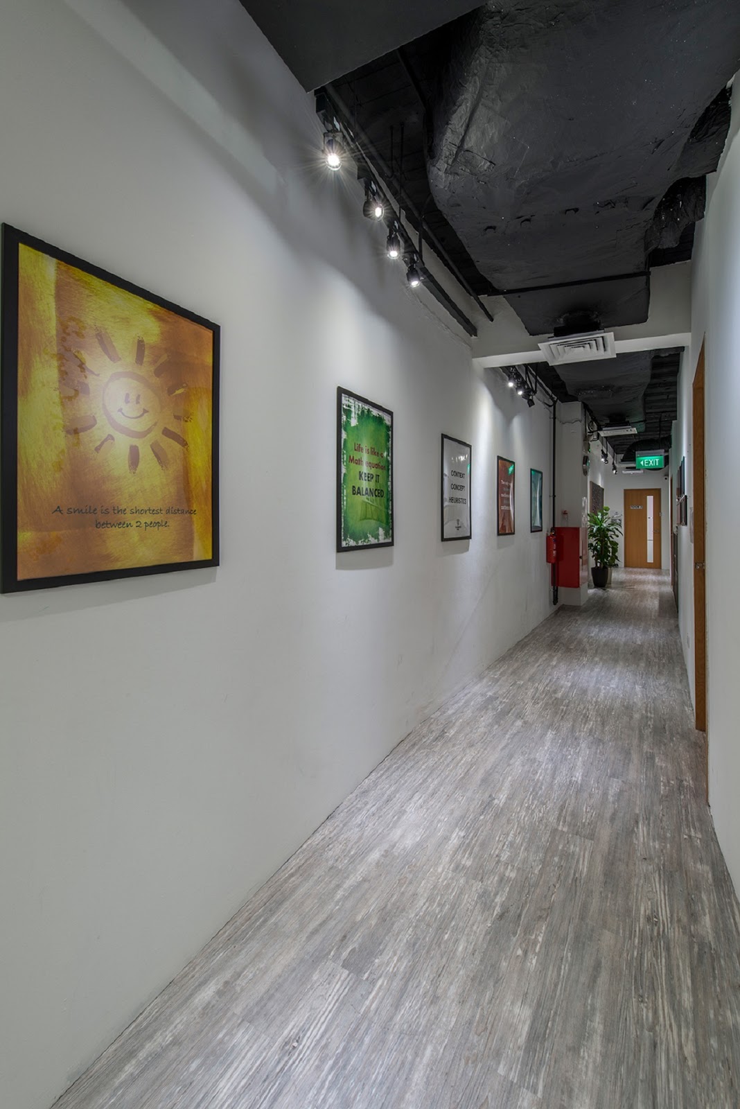 Interior Design Guide: Industial Design , Education Tuition Centre ...