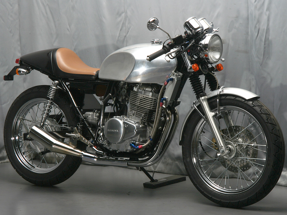 The 520 Chain Cafe: CB400SS