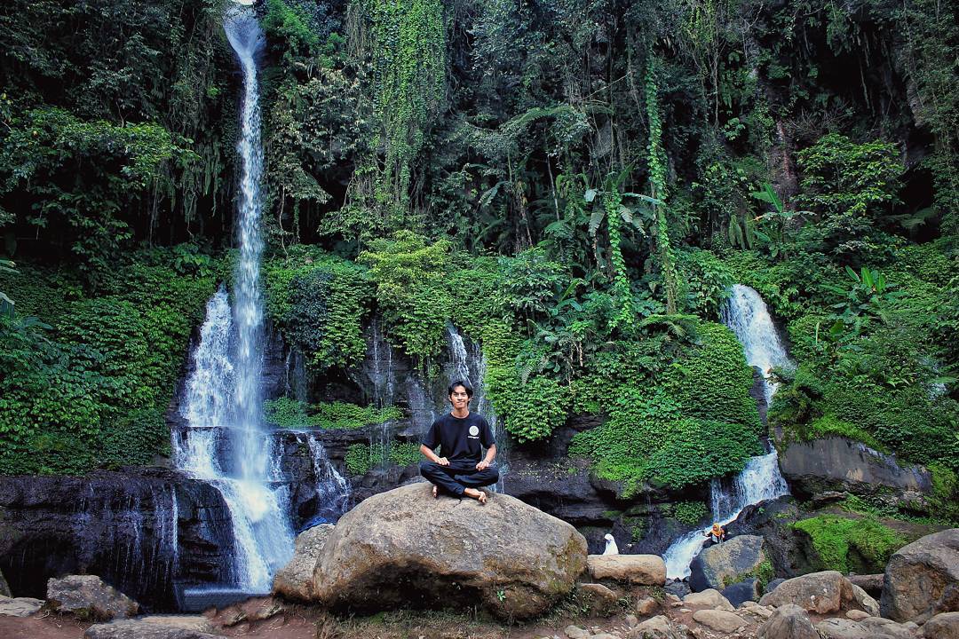 Wolfalone Journal : Pejalan Sunyi : 11 Destinasi Wisata Air Terjun ...