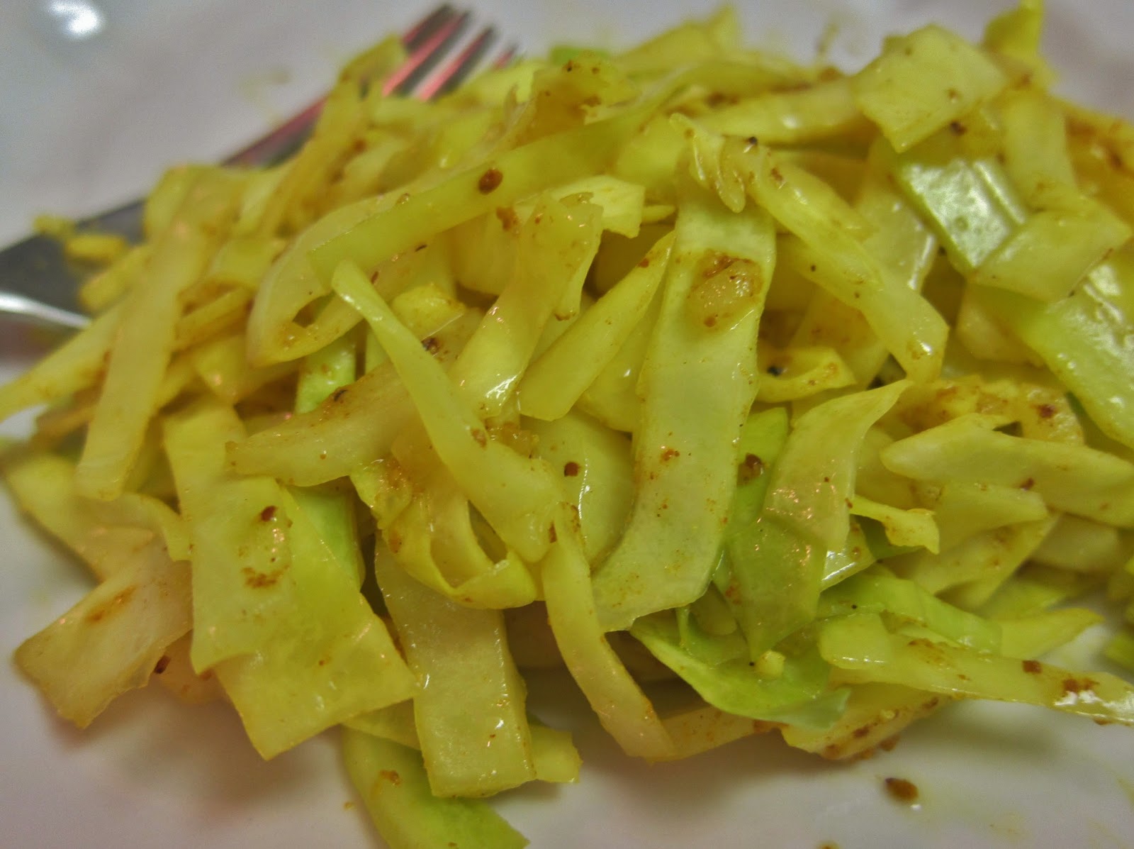 The Vegan Chronicle: Curried Cabbage
