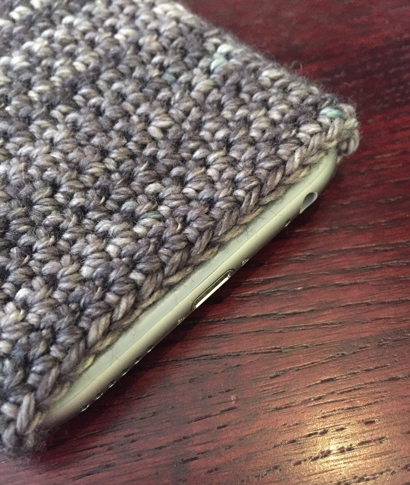 Illuminate Crochet: Crochet iPhone 6 Case