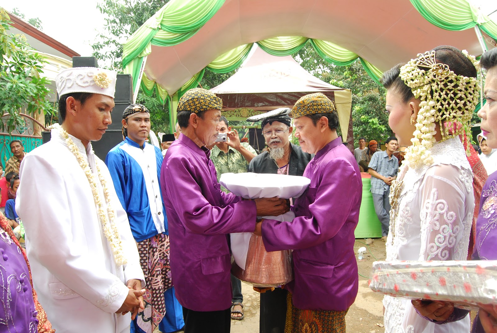 Gita Salon Karawang: Upacara Adat Sunda