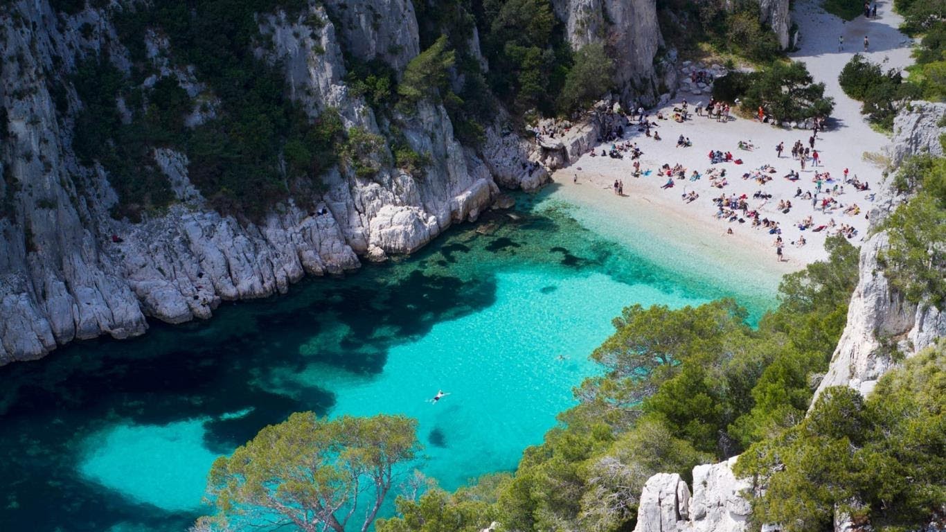 Calanques National Park, France (with Map & Photos)