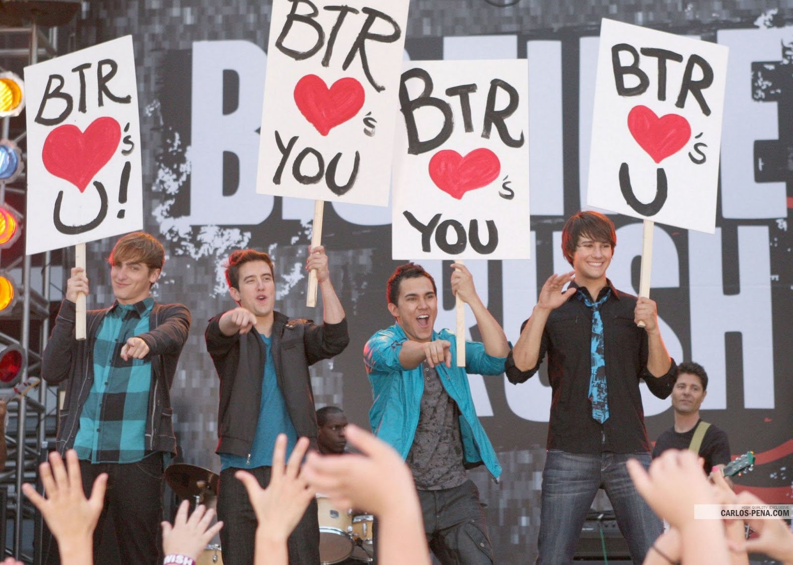 Rusher y Directoner unidas por una causa: Imagenes De BTR