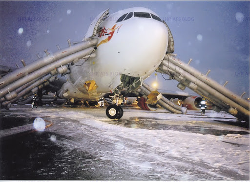 Airport Fire Service Heathrow: AIRCRAFT ACCIDENTS