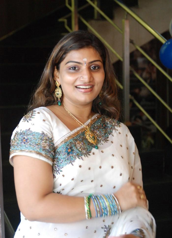 Actress Photos Stills Gallery: Babilona New Saree Photos Stills in ...
