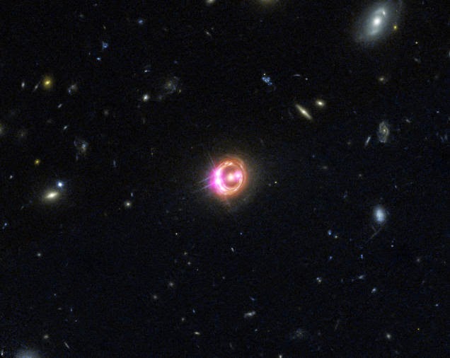 HERE IS WHAT A QUASAR LOOKS LIKE - Untold Universe
