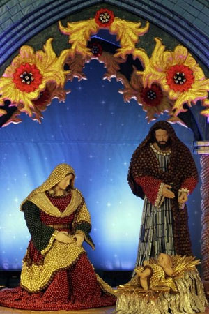 Flowers & Fruits! : Merry Christmas! Chocolate Christ in Lebanon