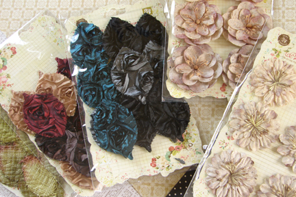 BlueMoon Scrapbooking: Prima Flowers