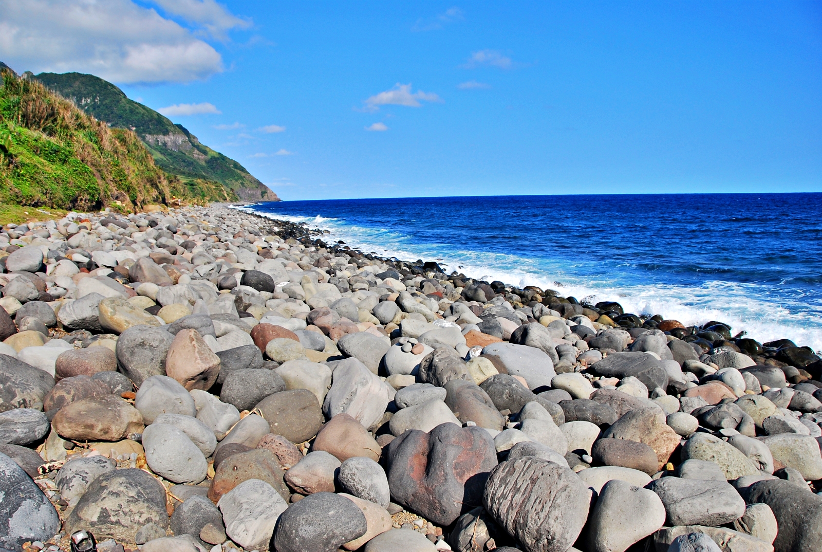 A Bolder Great Outdoors at Valugan Boulder Beach | Basco, Batanes ...