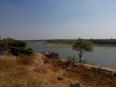 Bahadurgad Fort aka Fort of Pedgaon aka Dharmaveergad in Ahmednagar ...
